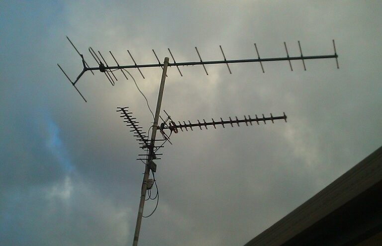 5 Ways to Boost Your Antenna's Signal Strength - Last Minute Stylist